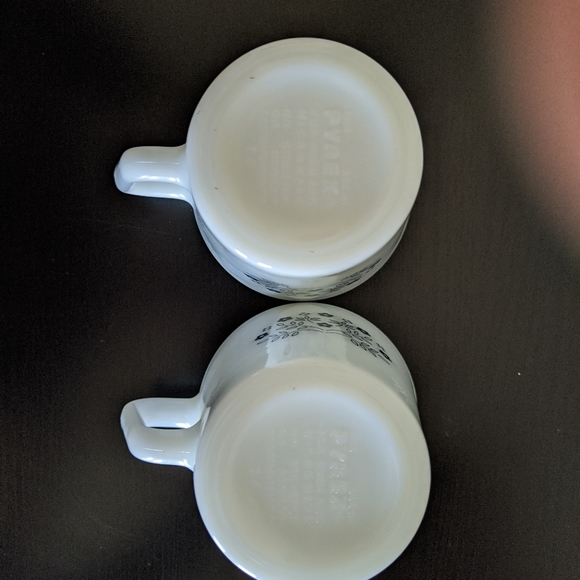 Pyrex | Kitchen | Vintage Pyrex Blue Floral Coffee Mugs | Poshmark